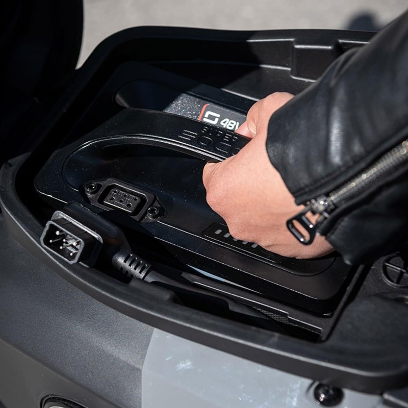 SUPER SOCO CU MINI | moto-scooter électrique | GROUPE ÉNERGIE CANADA